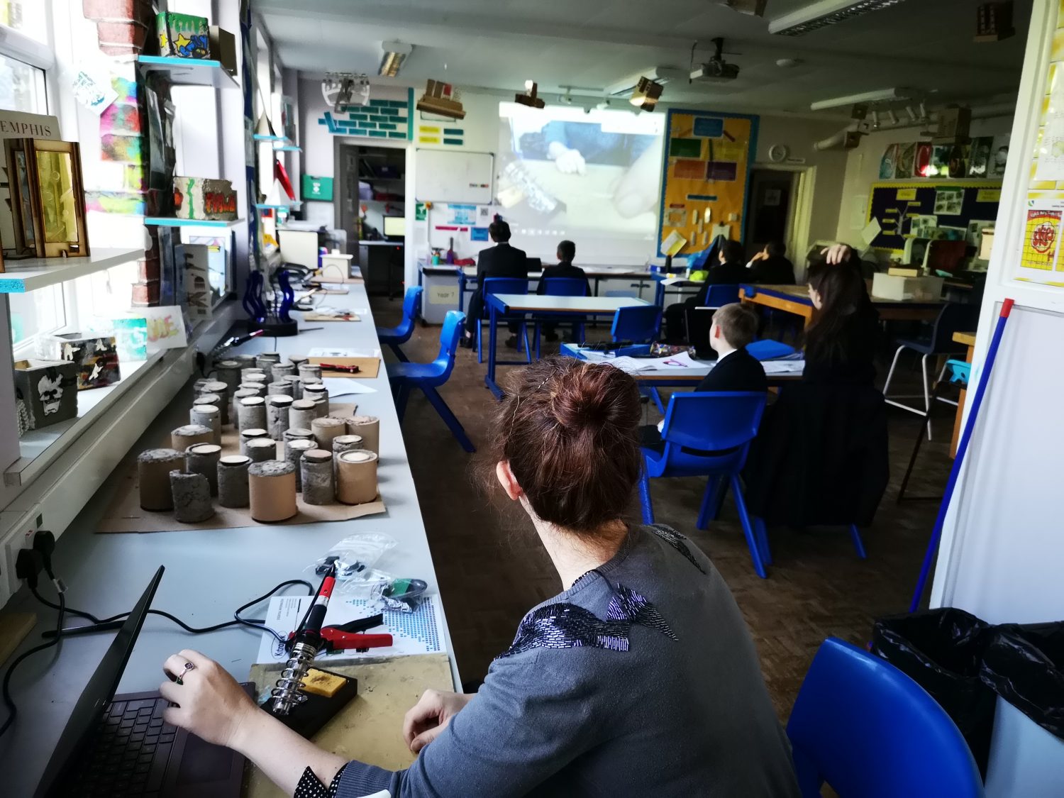 Hybrid teaching at Teesside High School - Teesside High School